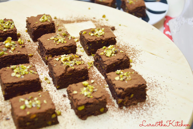 DOLCETTI AL CIOCCOLATO E PISTACCHI | Ricetta ed ingredienti dei ...