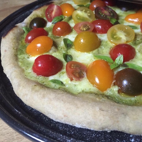 Pizza verde con pomodorini e zucchine | Ricetta ed ingredienti dei ...