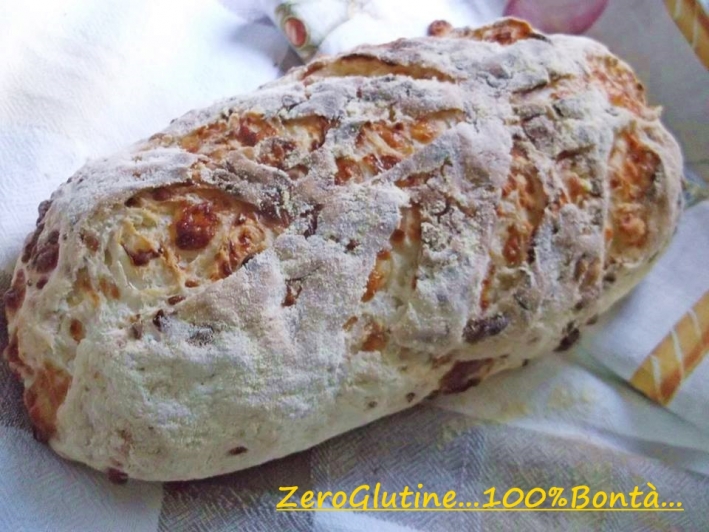 Pane al Formaggio (Senza Glutine) | Ricetta ed ingredienti dei ...