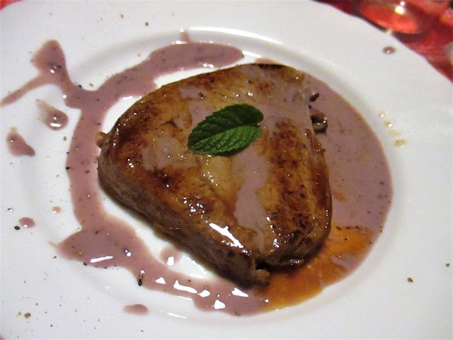 FASSONE FILLET IN BAROLO WINE REDUCTION AND CREAM SAUCE – Filetto di ...