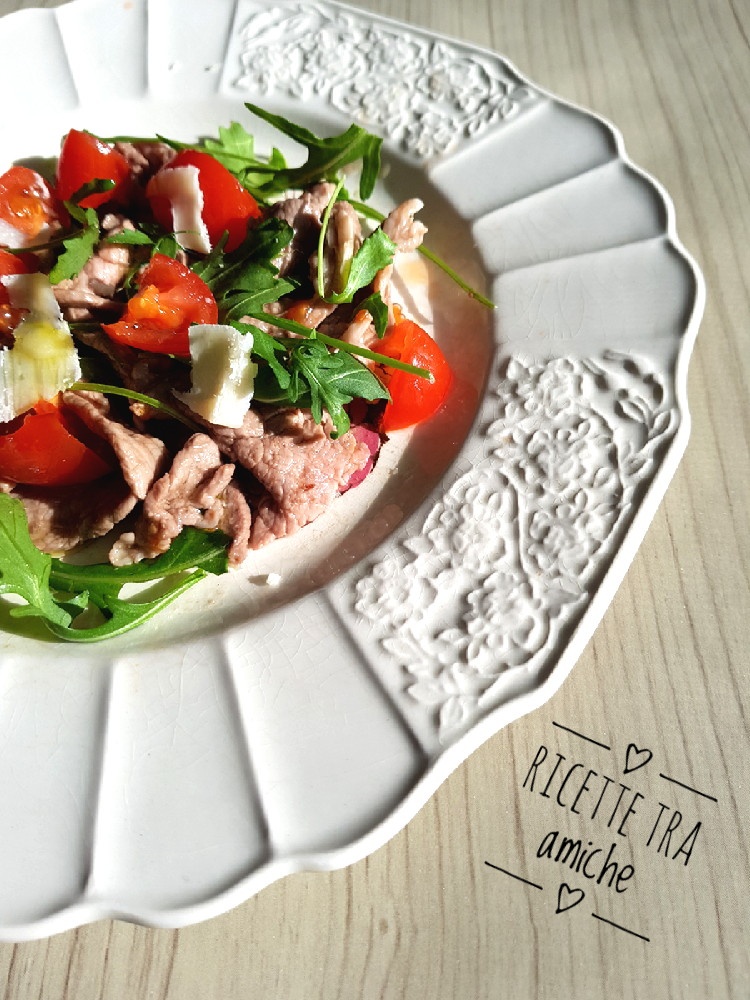 Tagliata carne pomodorini e rucola. | Ricetta ed ingredienti dei ...