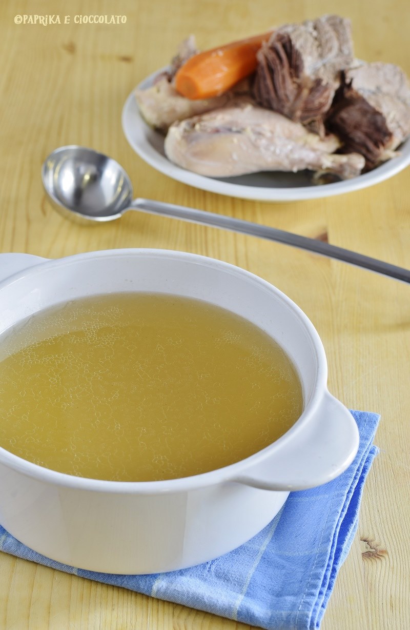 Brodo di carne classico | Ricetta ed ingredienti dei Foodblogger italiani