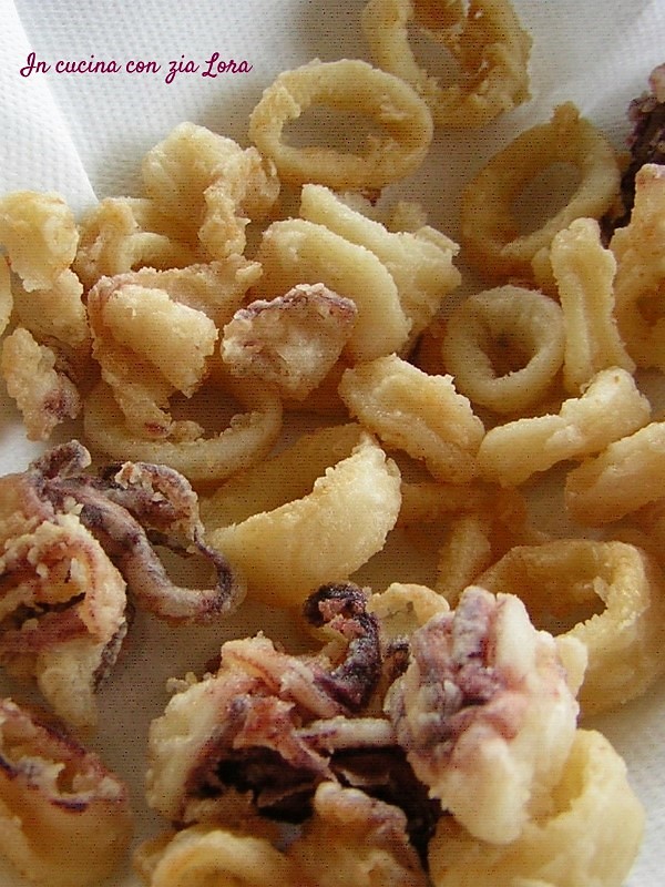 Calamaretti fritti il piacere della frittura | Ricetta ed ingredienti ...