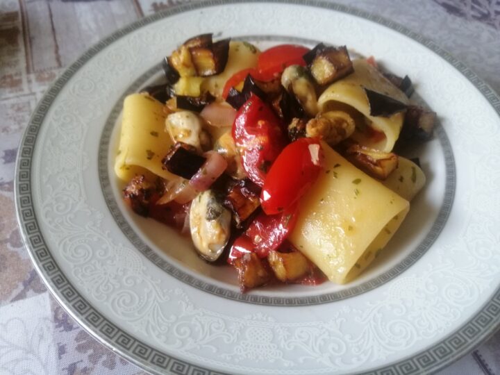 Paccheri Con Cozze E Melanzane Ricetta Ed Ingredienti Dei Foodblogger