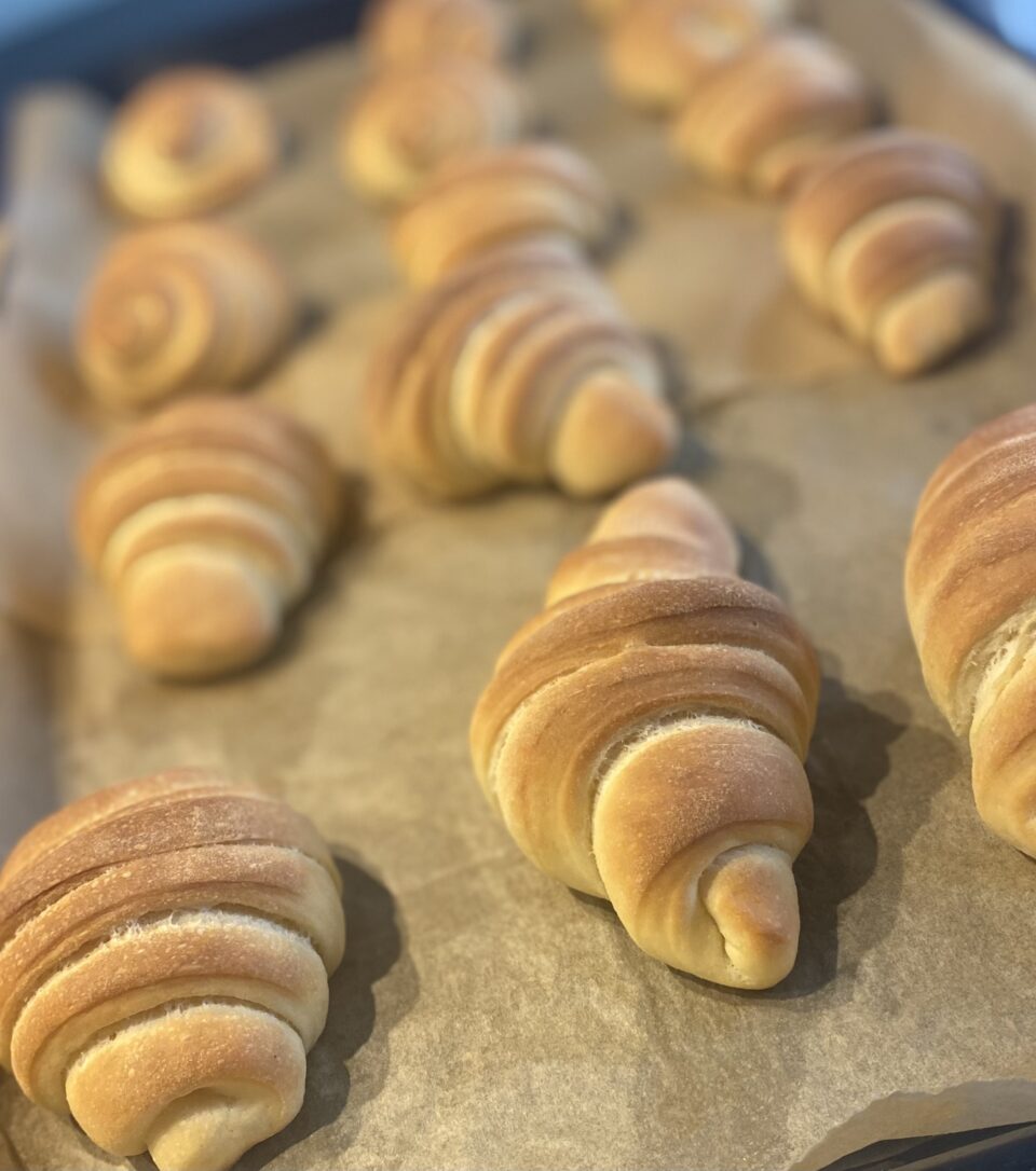Pane Schiocco – versione facile e vegana – un misto tra cornetto e ...
