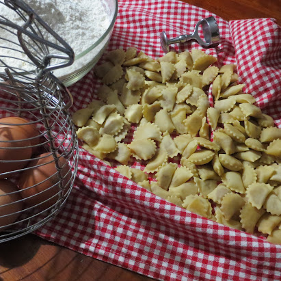 Gli anolini… la ricetta di Natale di casa mia – J’anolén a la pramsàna ...