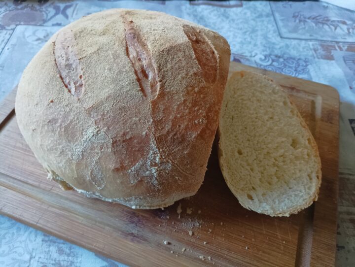 Pane fatto in casa semplicissimo | Ricetta ed ingredienti dei ...